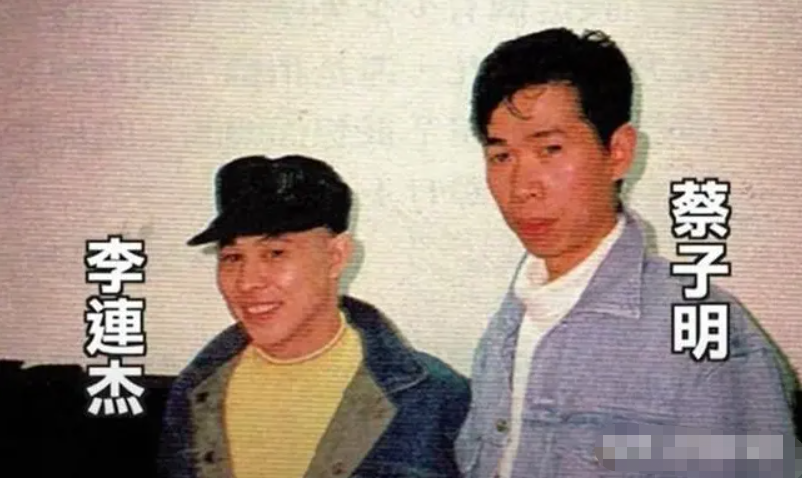 Behind the scenes of "New Dragon Inn": Donnie Yen's eyes are injured ...