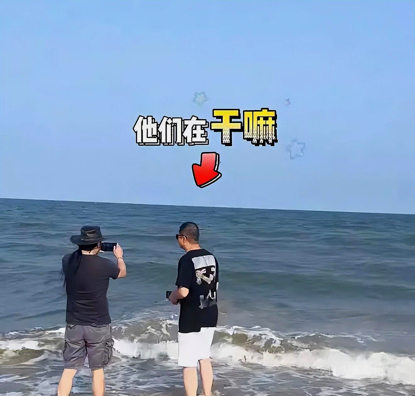 Li Yapeng took his wife to ride the waves on the beach, and his wife's ...