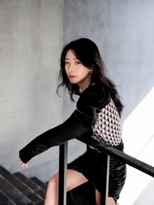 Chen Zihan's photo of autumn fragments - iNEWS