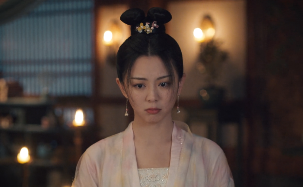 She debuted at the age of 9 and played Xiao Manli in "The Pretender ...