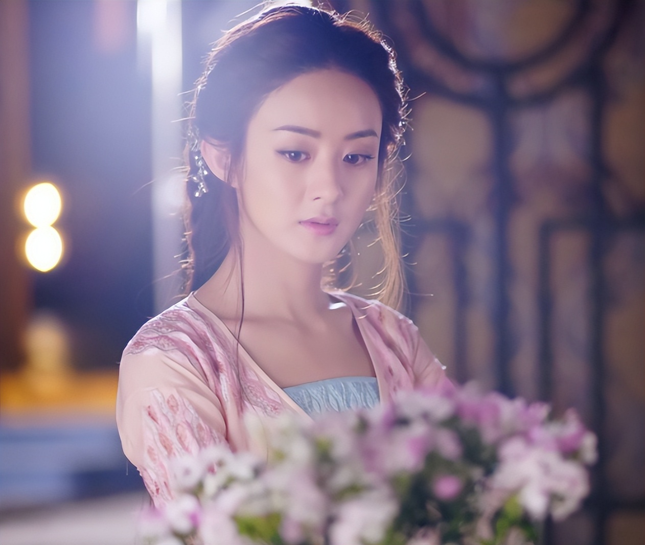Zhao Liying's new drama costumes were exposed, and the waistcoat was ...