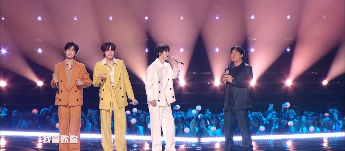 The music world was shocked! 41 singers lip-synched, and the inside ...