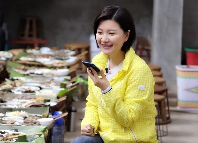 Is the top host Chen Rong being hacked? She returns to her old company ...