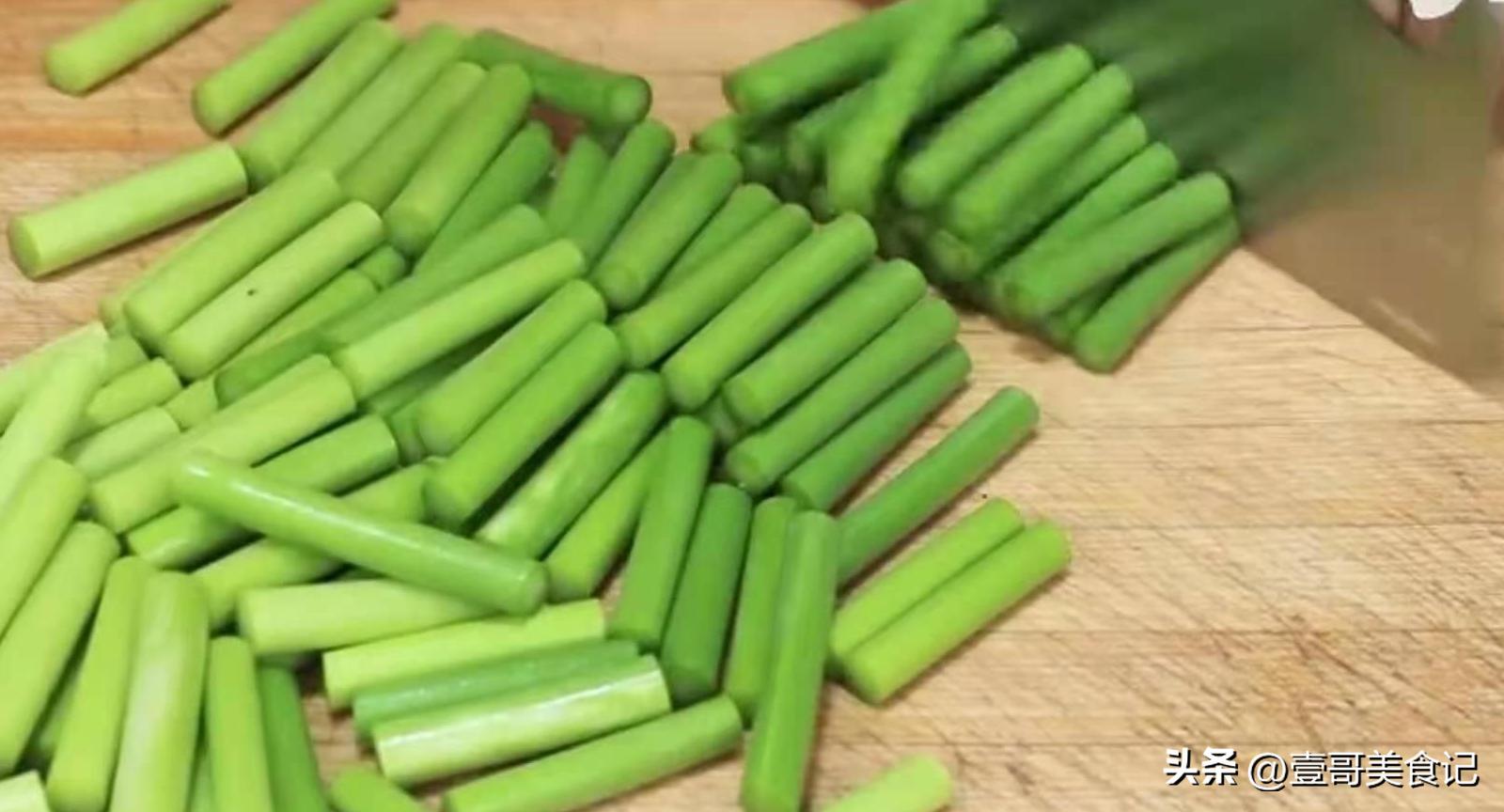 The easiest way to make garlic moss, no need to fry it, it is original ...