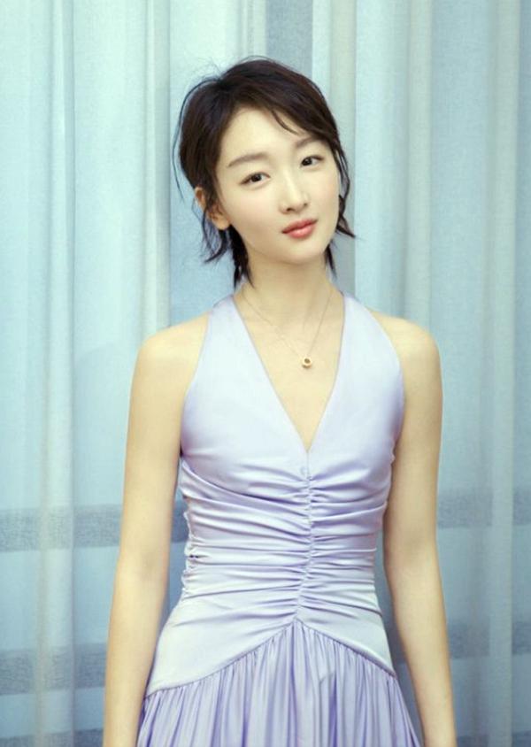 Zeng Zhiwei's sentence "I have tasted her" vividly displayed Zhou Dongyu's corrupt love history ...