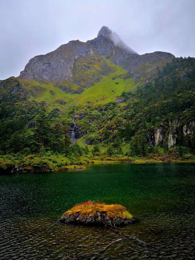 Nanjiluo, God's tears left in the world - iNEWS