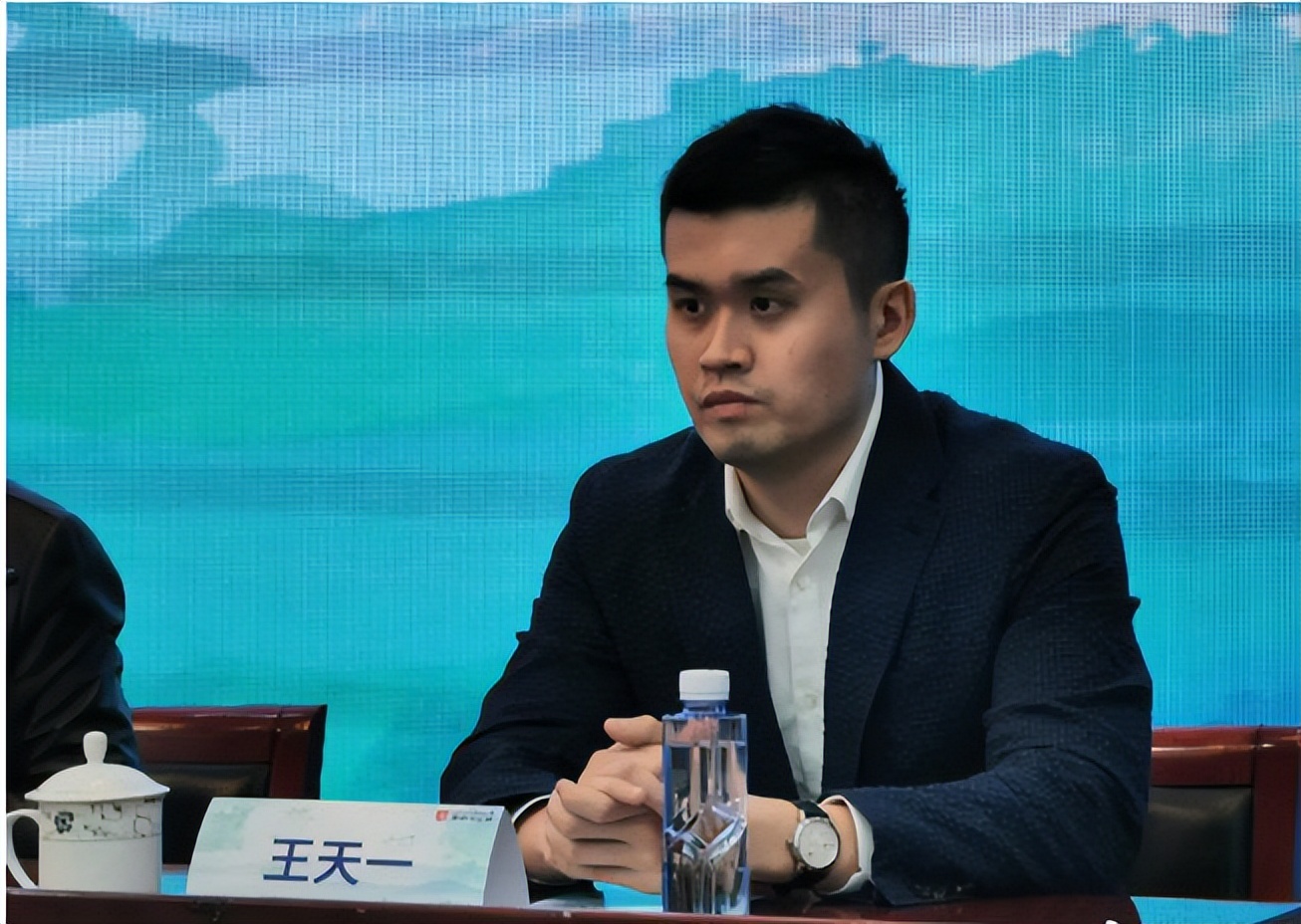 Comparison of Hu Ronghua and Wang Tianyi's strengths and weaknesses ...