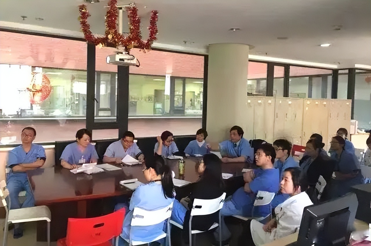 A famous doctor from Wenzhou!he is famous in shanghai - iNEWS