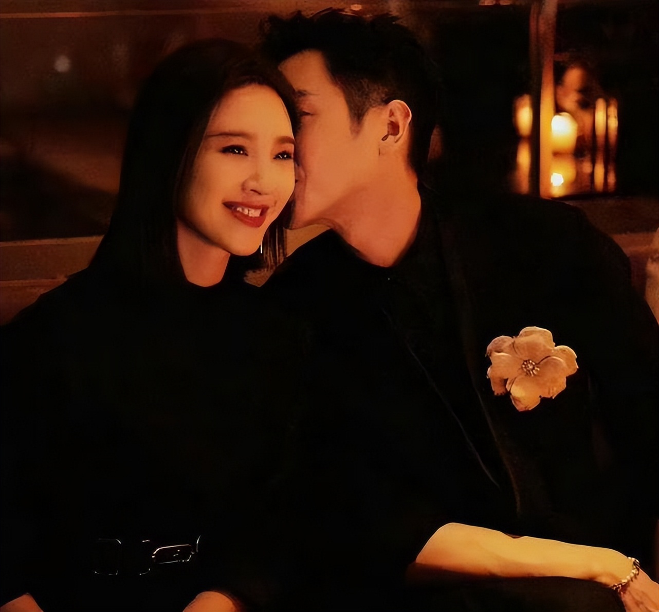 High sweet!Zhang Ruoyun and Tang Yixin have a sweet date, the old husband and wife clasped their ...