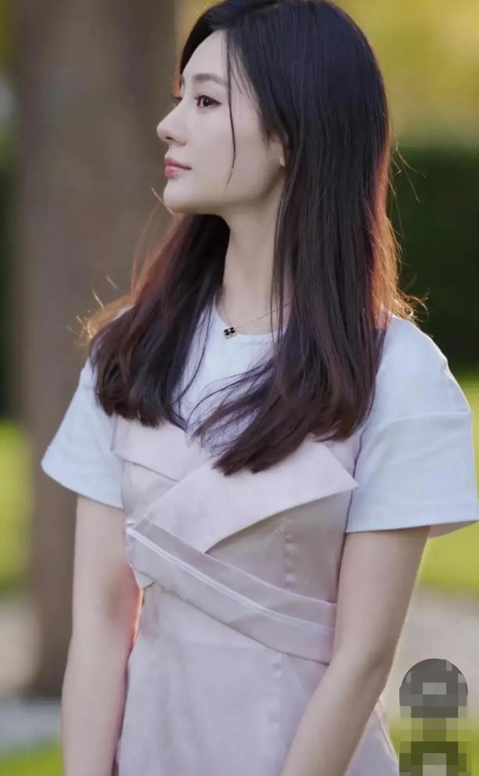 Miss China Champion Guo Yangzi - iNEWS