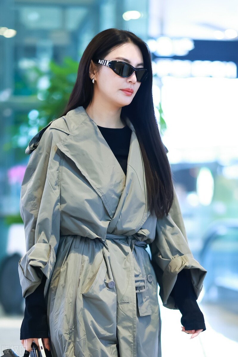"Mei Nan"? Zhang Yuqi's WeChat name is "Gao Qiqiang". Life is rare and ...