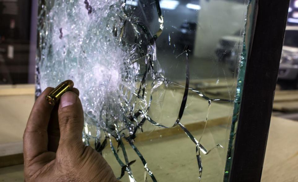 How exactly is bulletproof glass made? How it is bulletproof, you will ...