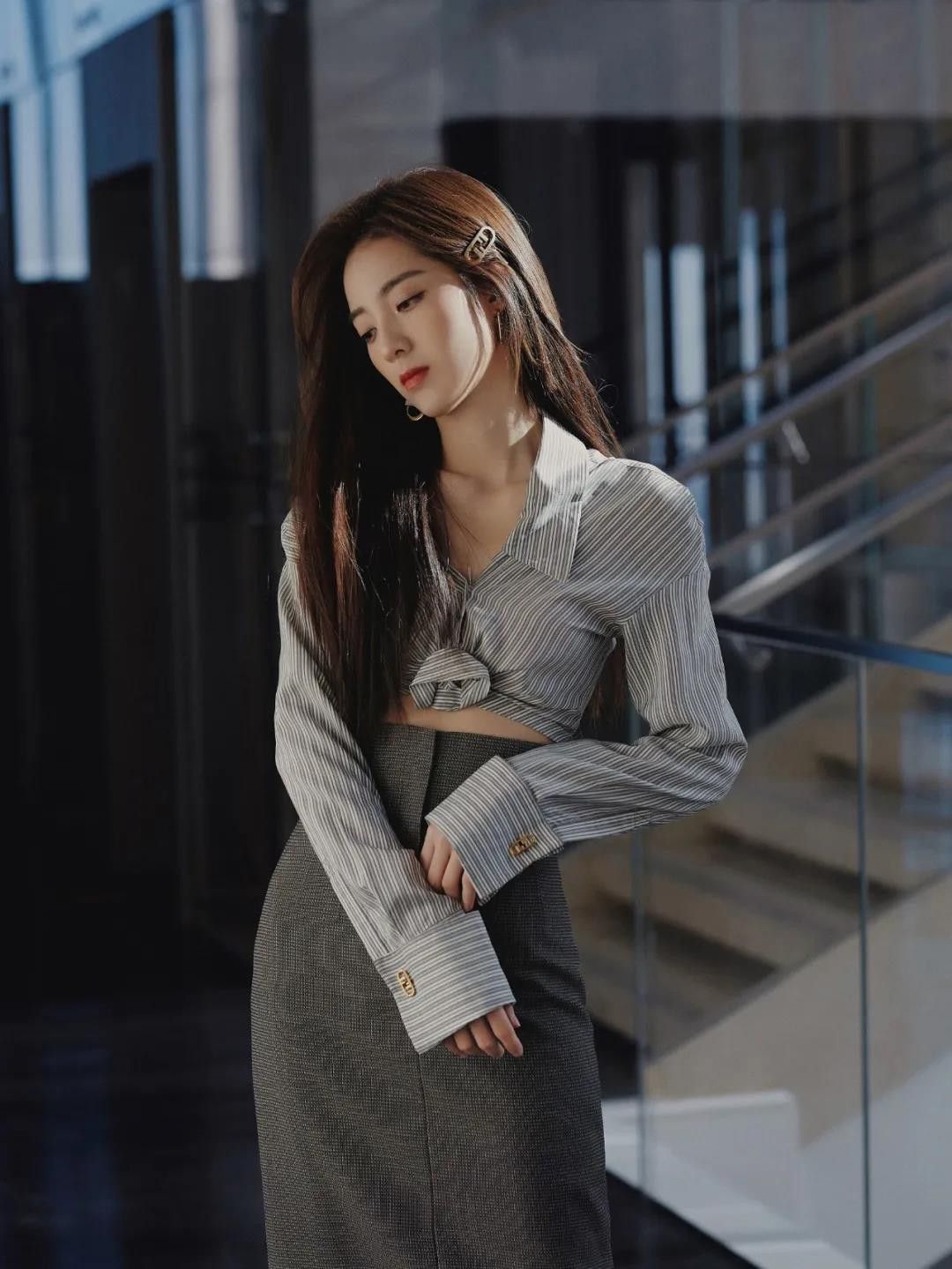 Wan Peng, the goddess of temperament with both appearance and strength ...