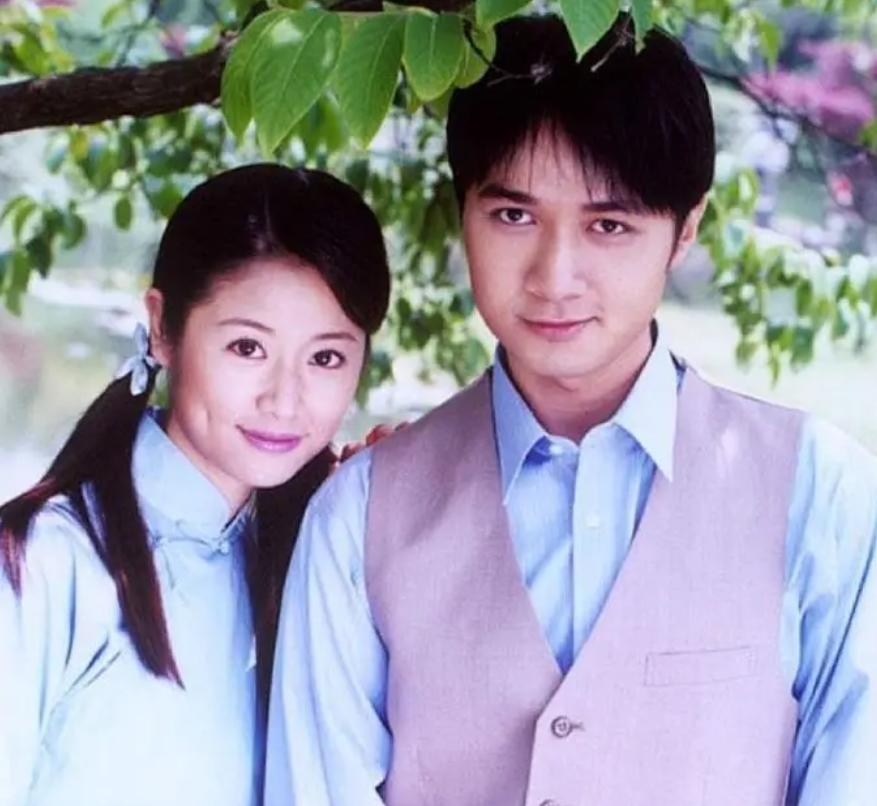 Ku Juji posted a family portrait celebrating the 9th anniversary of his ...