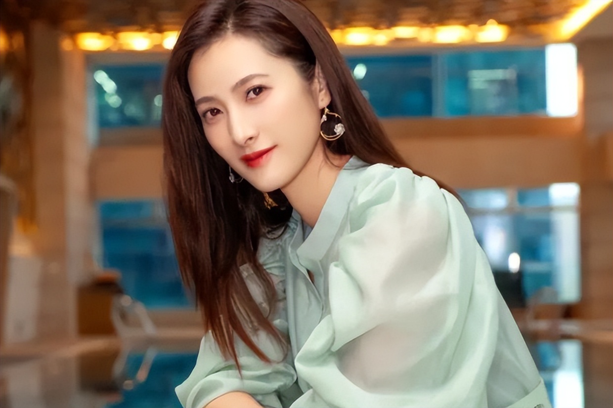 Sui Junbo asked Li Gengxi: How about I play the middle-aged Shen Mo in "Long Long"? Li Gengxi's ...