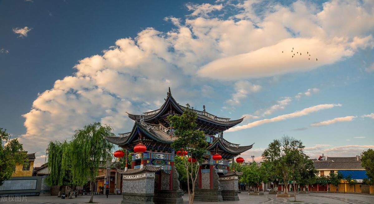 Tourism and Chinese Studies (71) When visiting Weishan scenic spots ...