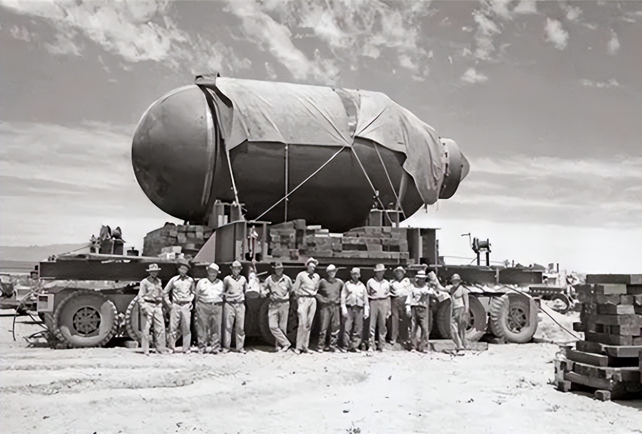 1951 MacArthur: Prepared to drop 26 atomic bombs on China, the White ...