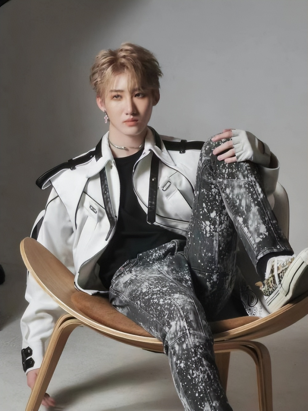 Pan Xingyu's new songs "Take my hand" and "BOOM" come online for love ...