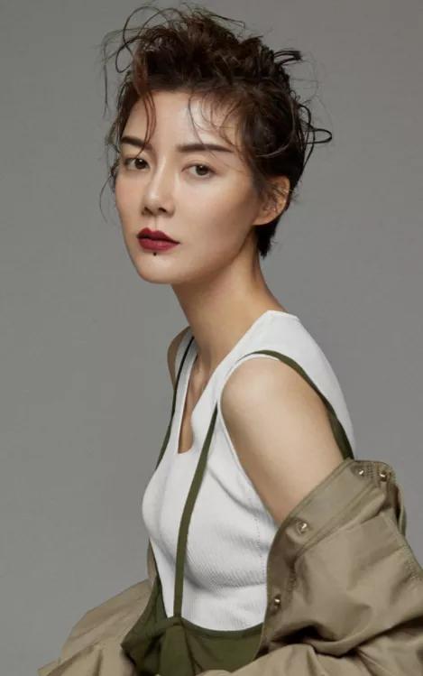 Che Xiao: Domineering and elegant, stunning and charming - iNEWS