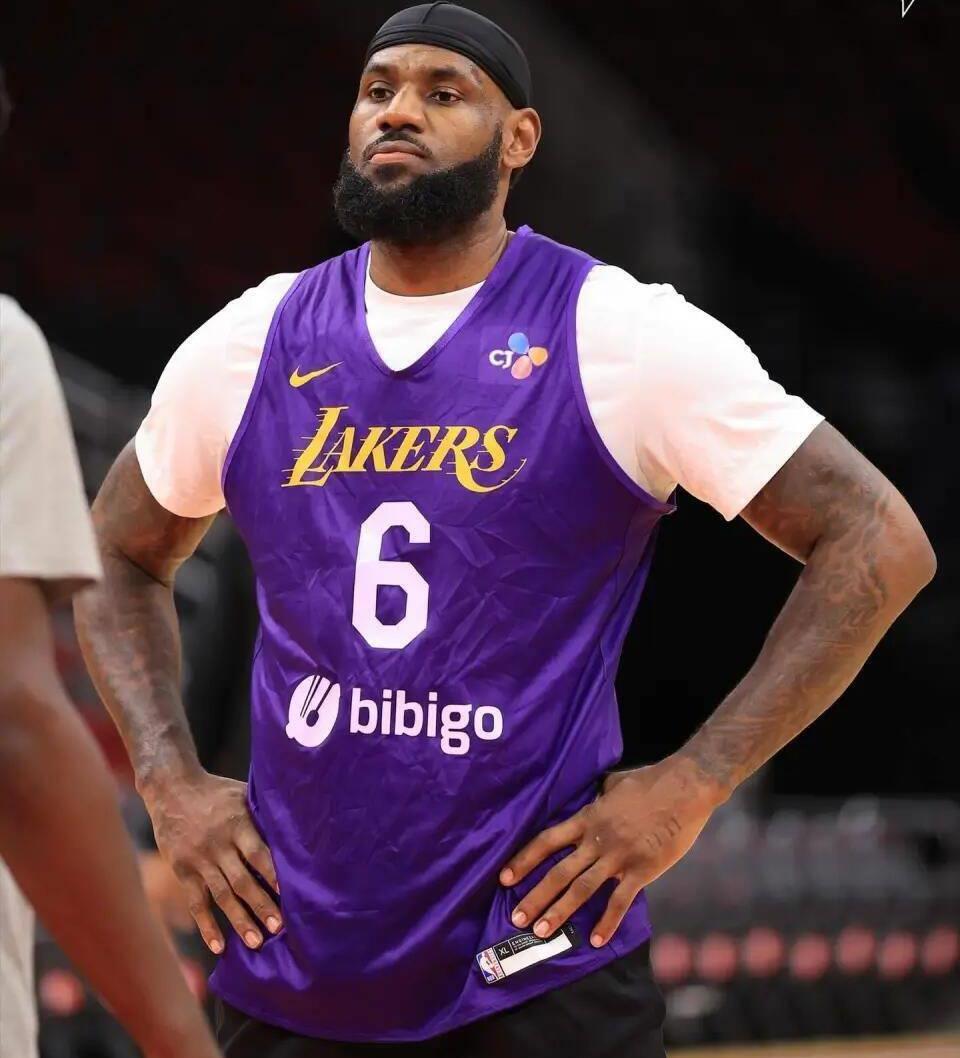 Original Lakers super giant James responded with praise to Dillon's ...