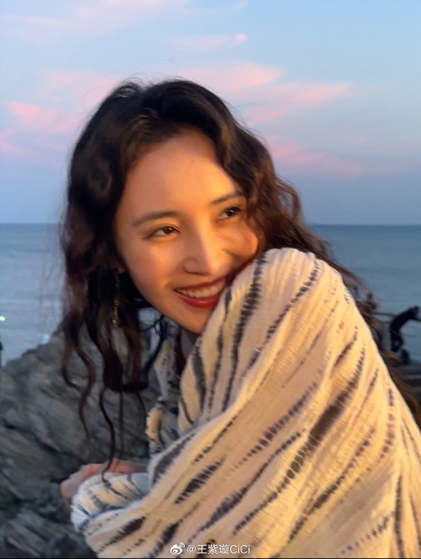 Li Hongqi officially announced his relationship with Wang Zixuan! New ...