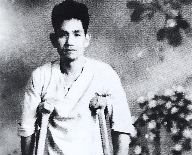 In 1962, Du Yuming ran into the division commander who had been shot ...