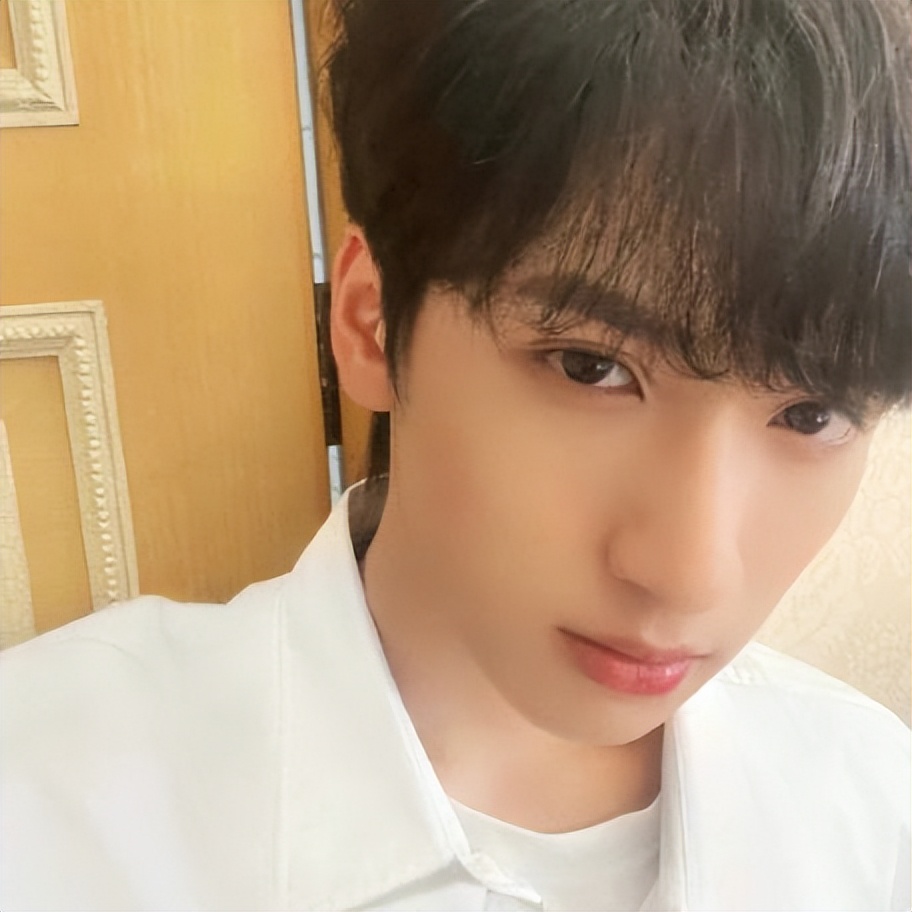 It is reported on the Internet that Yan Haoxiang and Zhou Ziqian are in ...