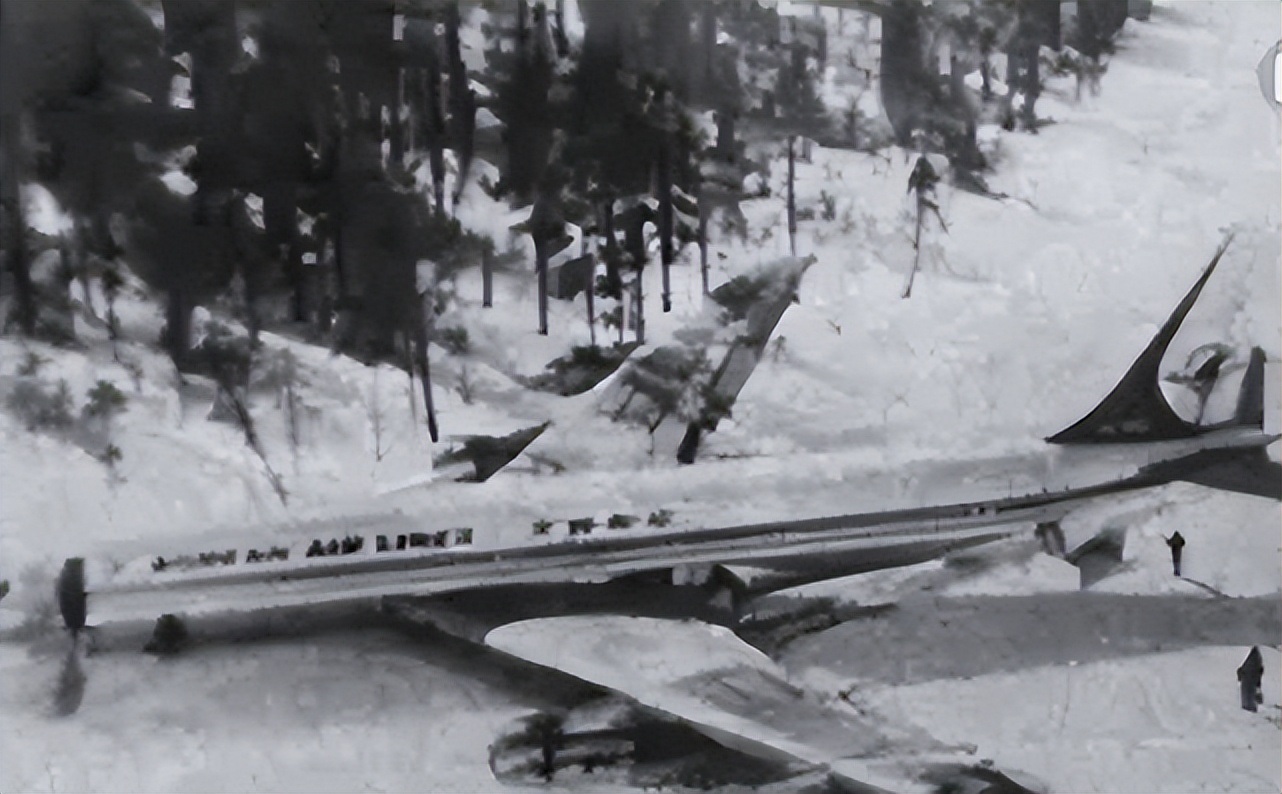 Flight 914 travels through time and space - iNEWS