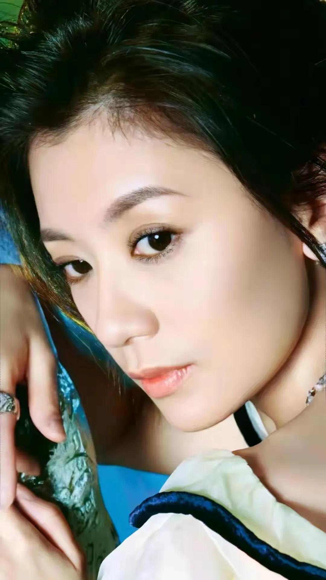 Alyssa Chia & Li Caihua stunning pictures - iMedia