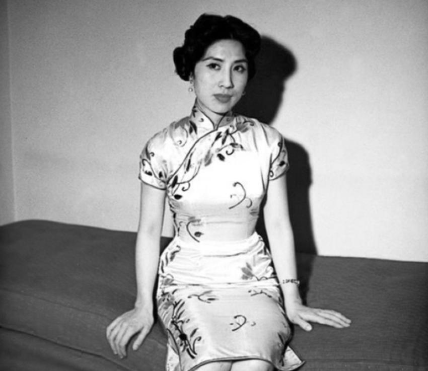 In 2008, Zhang Lingfu's widow, Wang Yuling, held a birthday banquet and ...