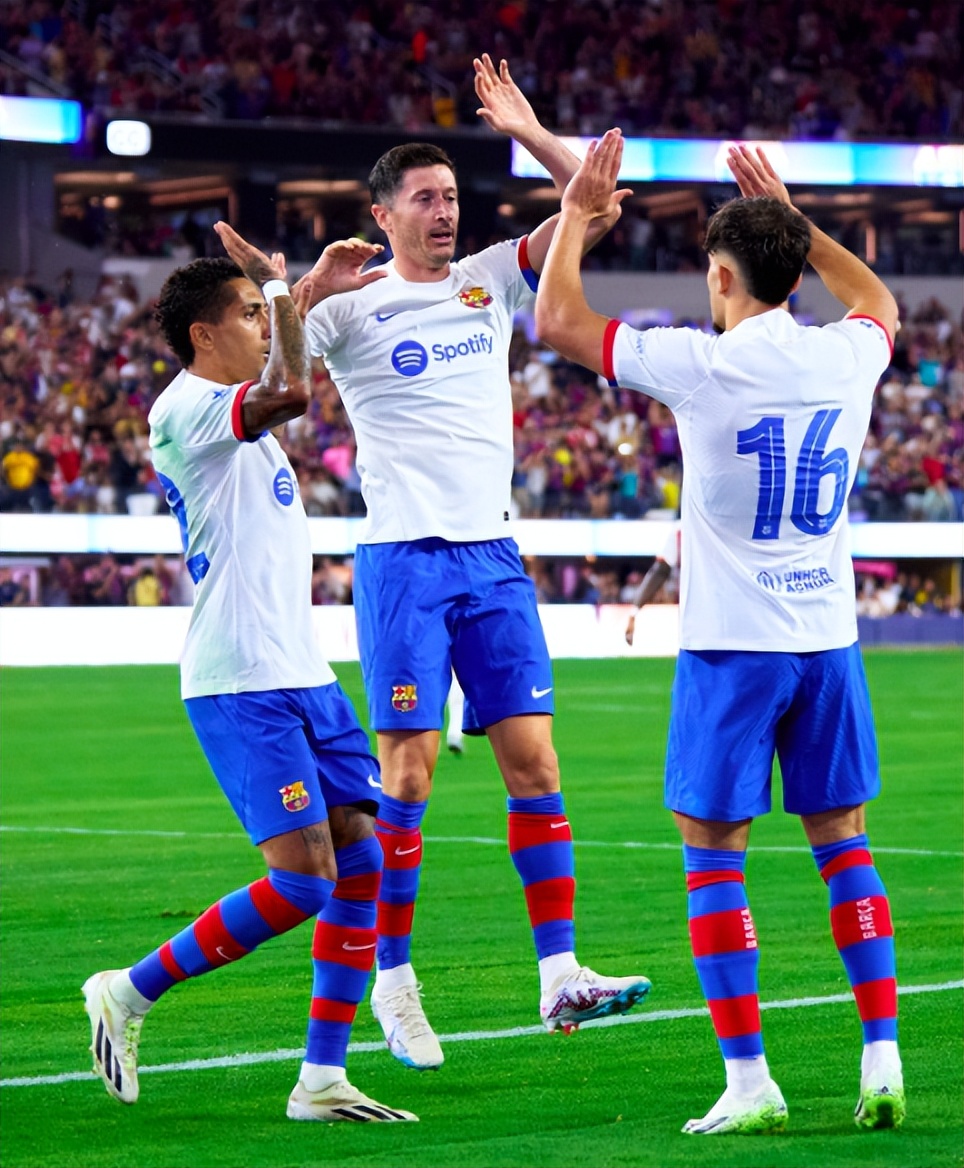 Friendly match bursts of conflict: Arsenal beat Barcelona 5-3, Real ...