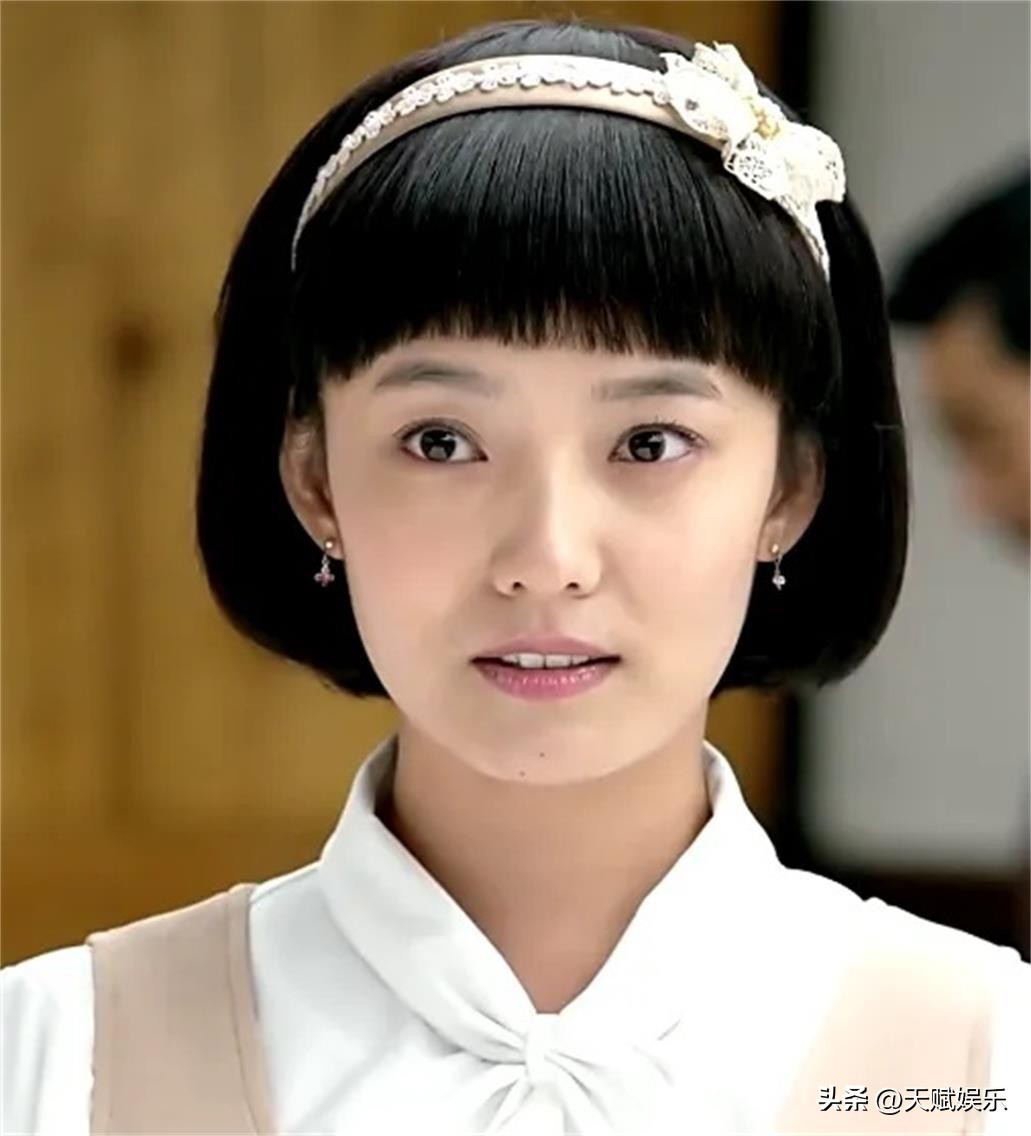 Look at the photo of film and television actress Lin Yuan in the 38 ...