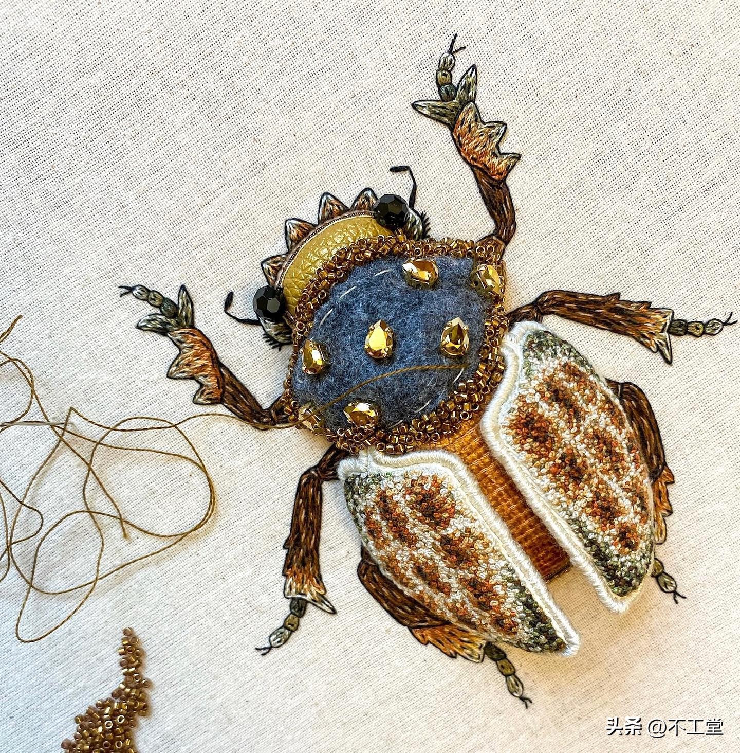High-end three-dimensional insect bead embroidery - iMedia