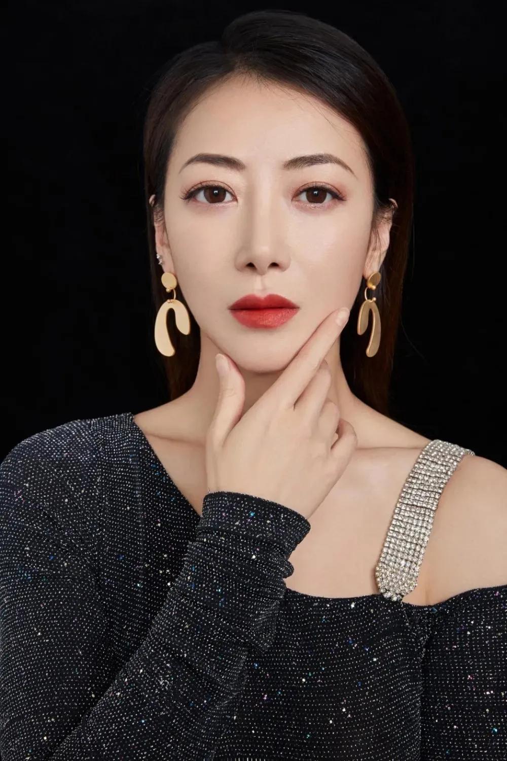 Chen Zihan's beautiful photos - iNEWS