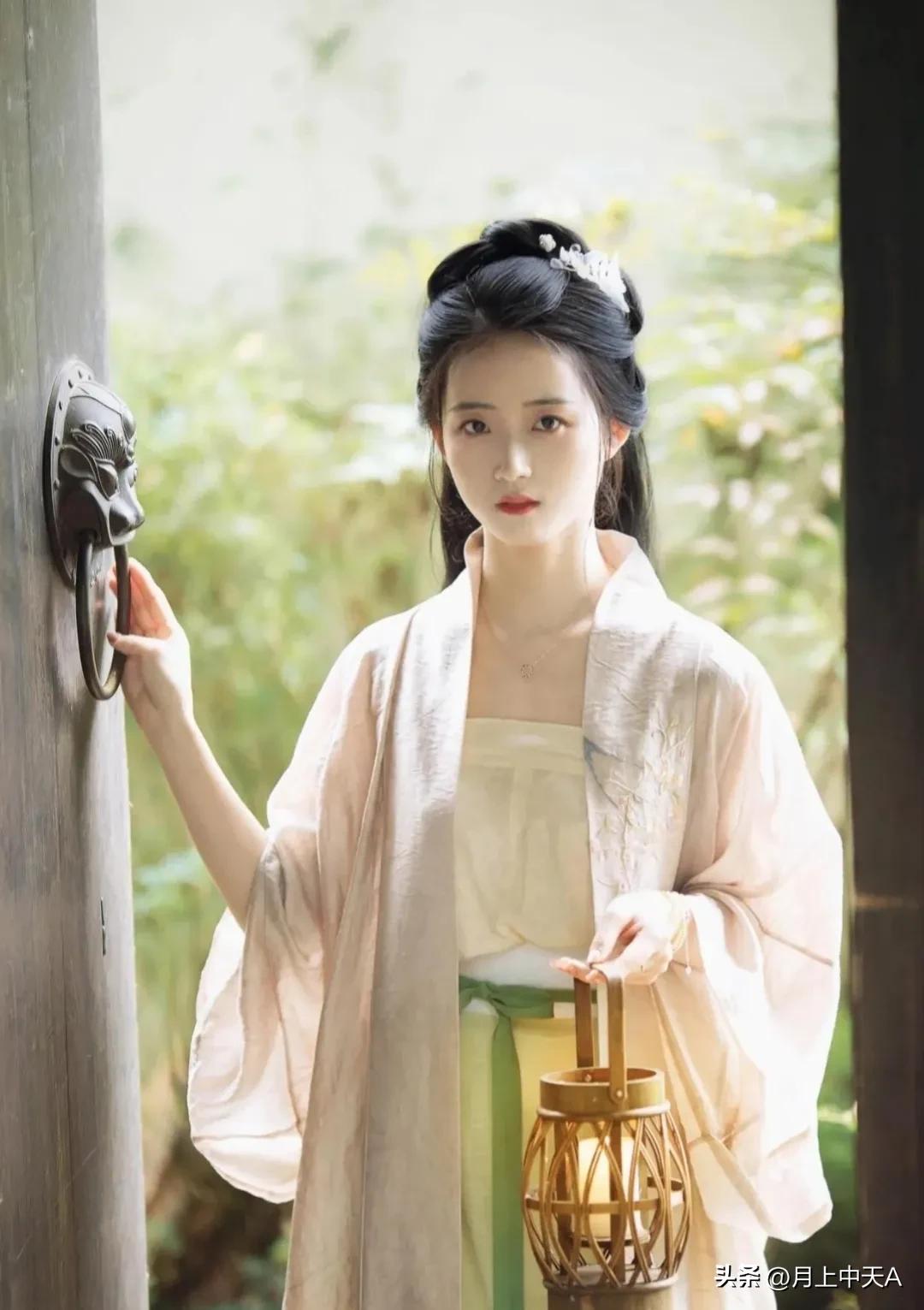 Jiang Chengzi: Five Poems of Ci Lin Zhengyun - iMedia