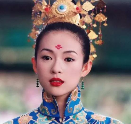 "Grandma's age" but "sister's figure", Zeng Li deserves to be a once-in ...