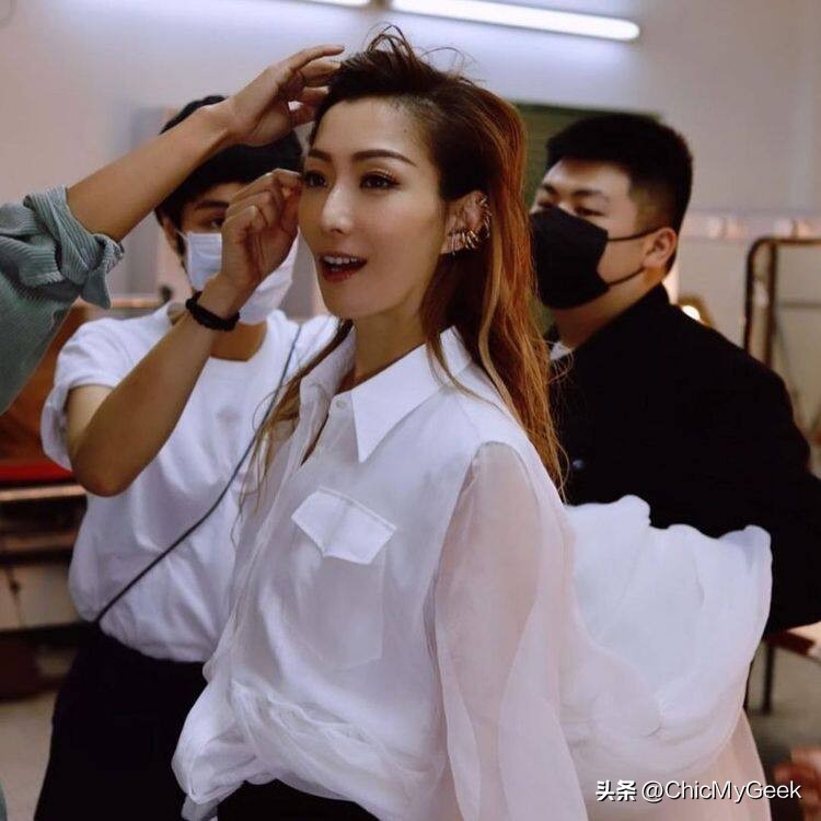 50-year-old Zheng Xiuwen is the strongest Internet celebrity in Hong ...