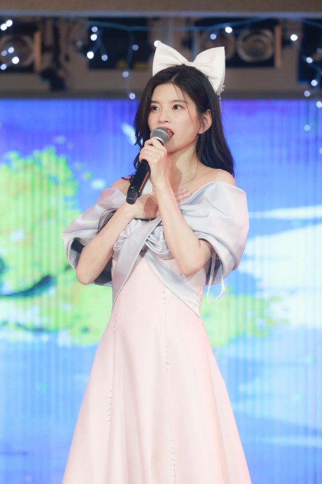 SNH48 Lin Siyi joined the group for eight years in graduation ...