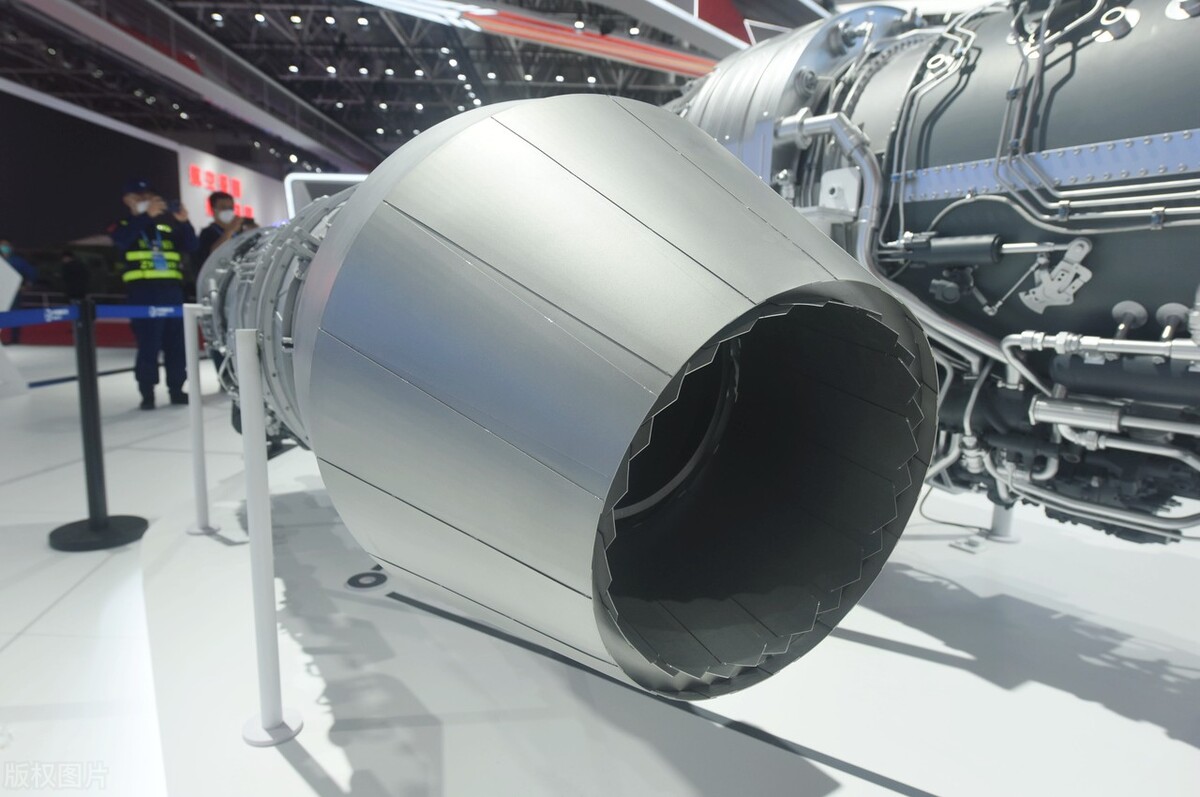 The amazing performance of the turbofan 15 engine makes the J-20 ...