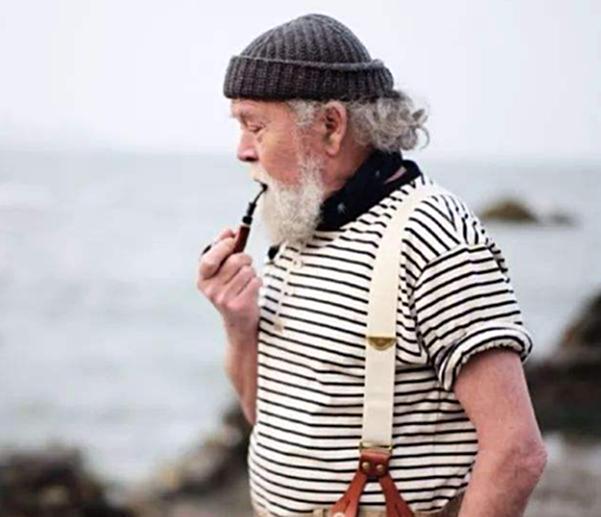 He has a foreign face and has acted as a foreigner for more than 40 ...