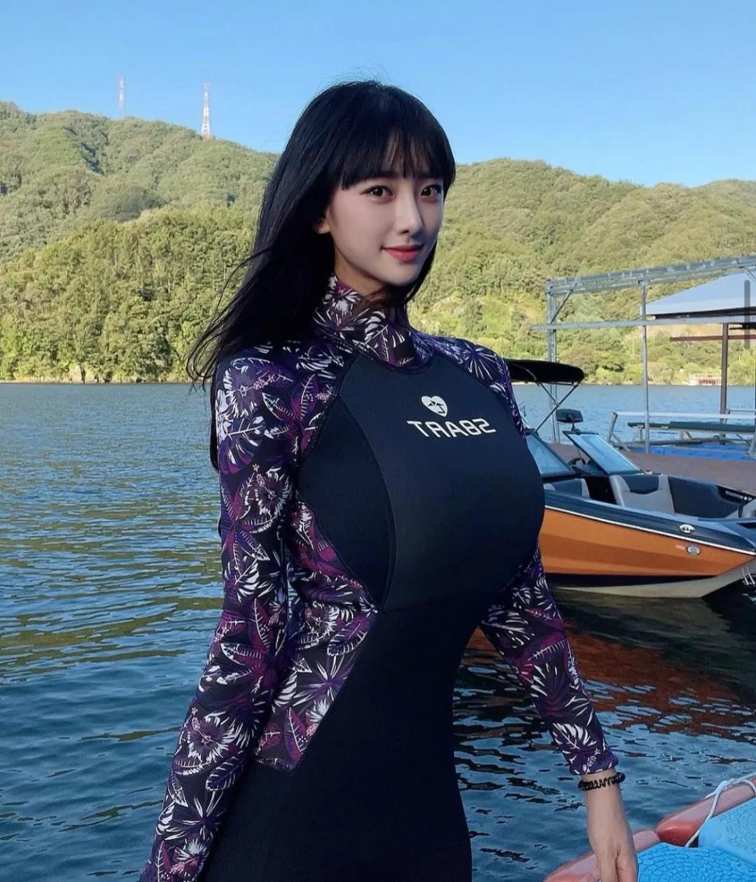 170cm+ fitness hot girl's "overgrown" figure attracts onlookers, who ...