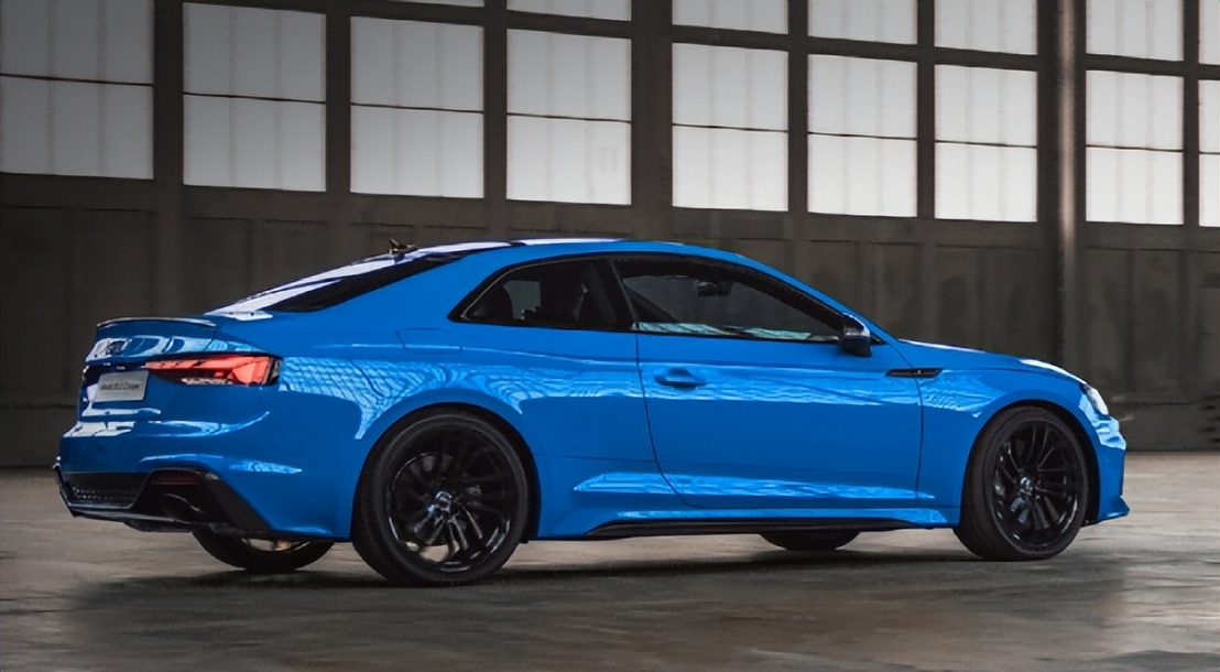 The new Audi RS5 Coupé is equipped with 2.9T+8AT, bringing a more fun driving experience - iNEWS