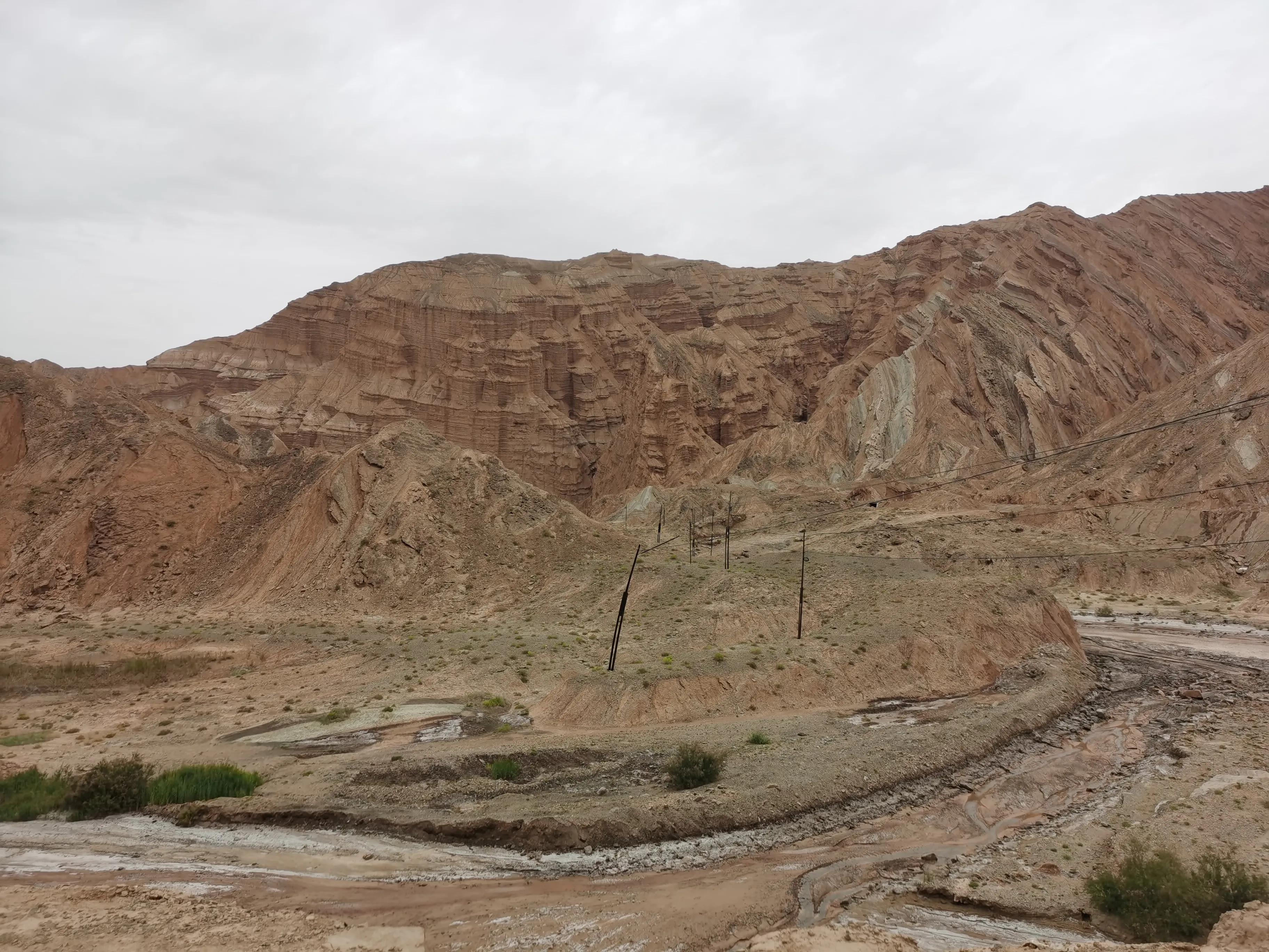 Xinjiang section of "The Great Wall": walking through the "Duku Highway ...