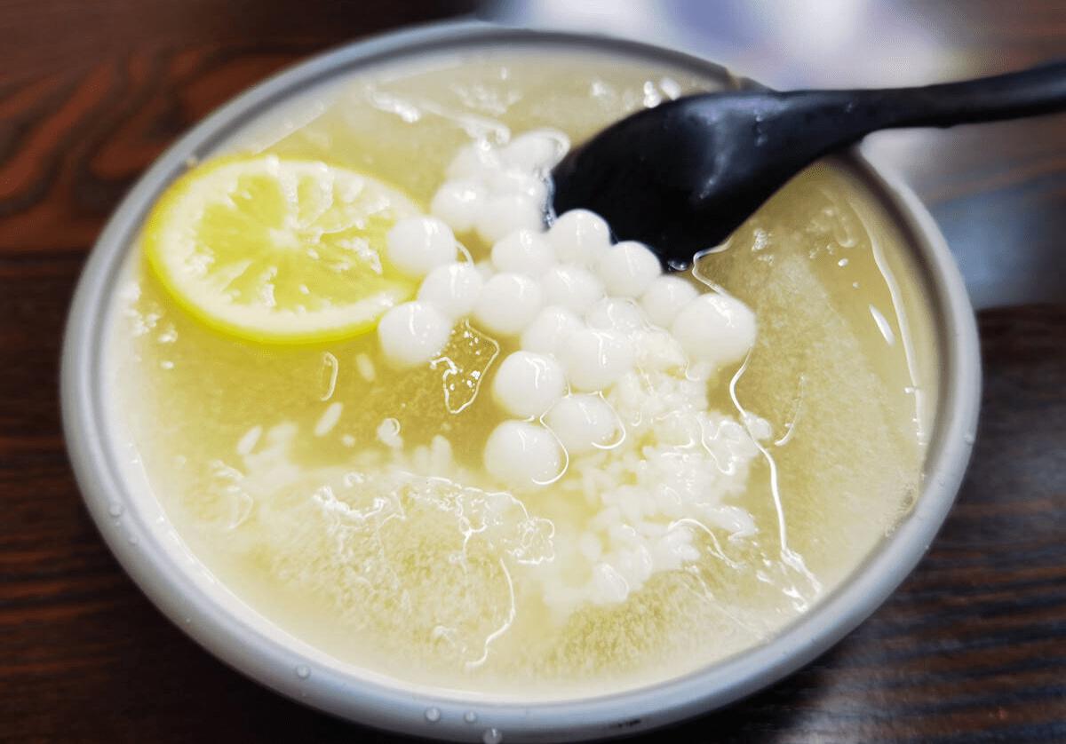 The method of making the three most suitable ice powders in summer is ...