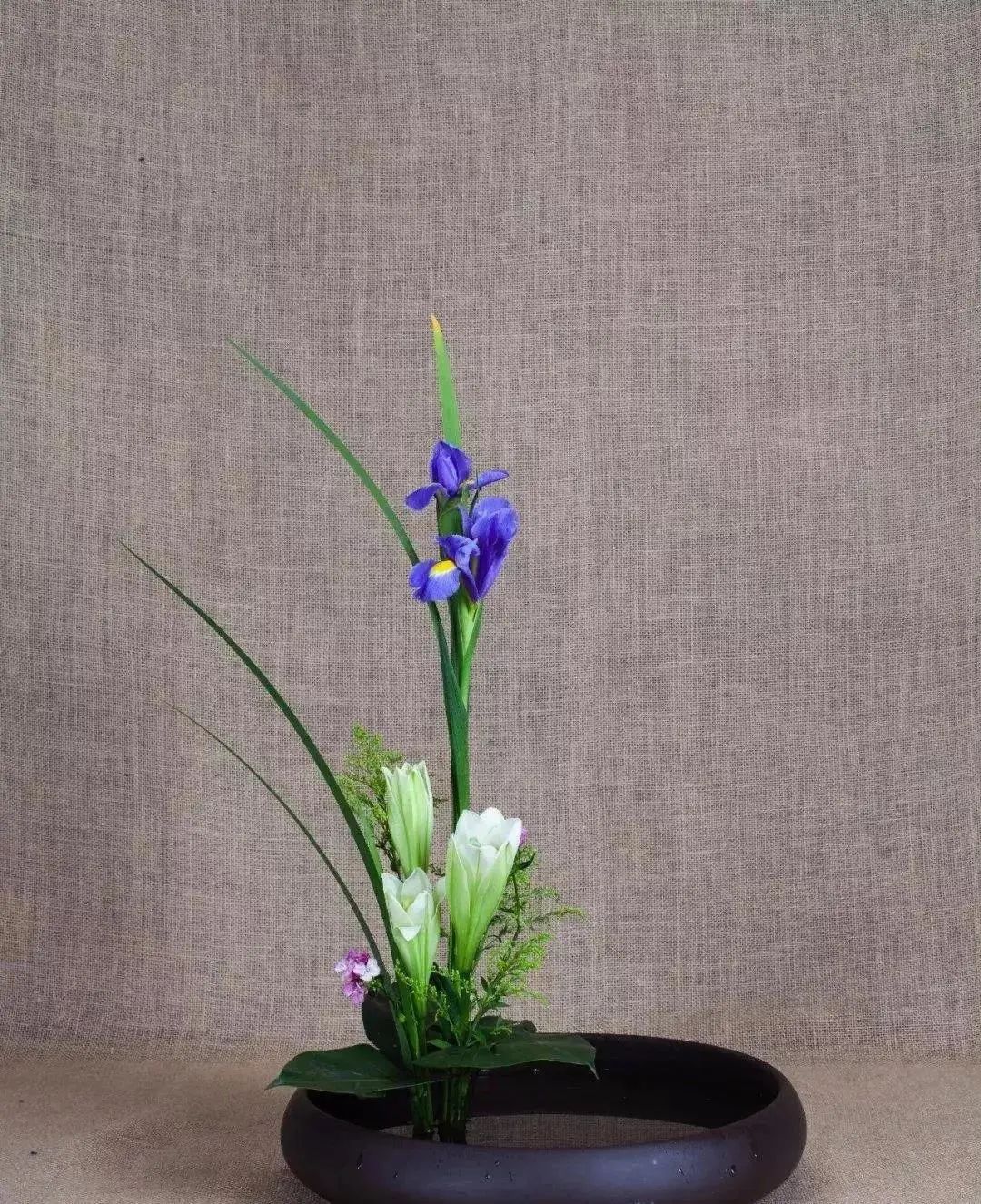 Understanding Chinese Floral Art from the Six Flower Vessels - iMedia