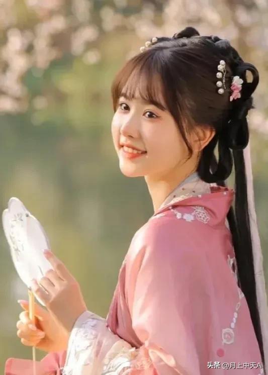 Drunken Flower Yin: Six Poems of Poetry by Lin Zhengyun - iNEWS