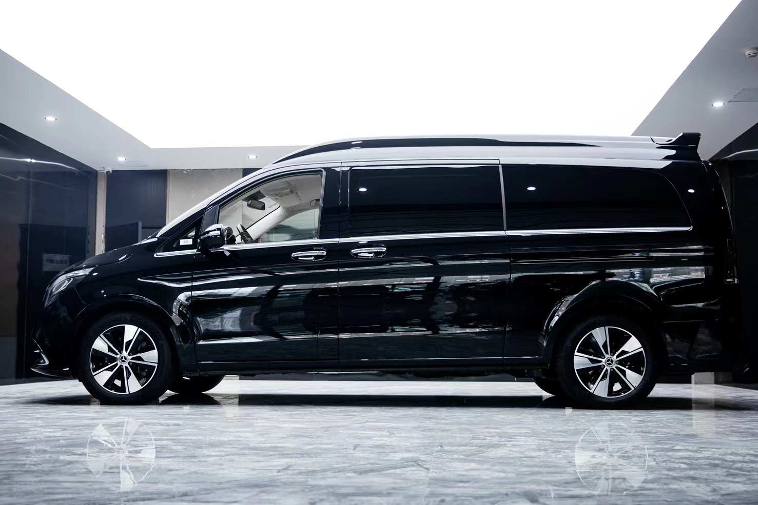 What is a good MPV?Mercedes-Benz commercial vehicle high-roof V260L gives you the answer - iNEWS