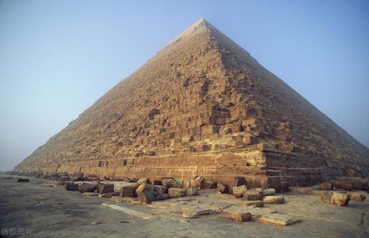 Unsolved Mysteries: The Mystery of Pyramid Construction - iNEWS