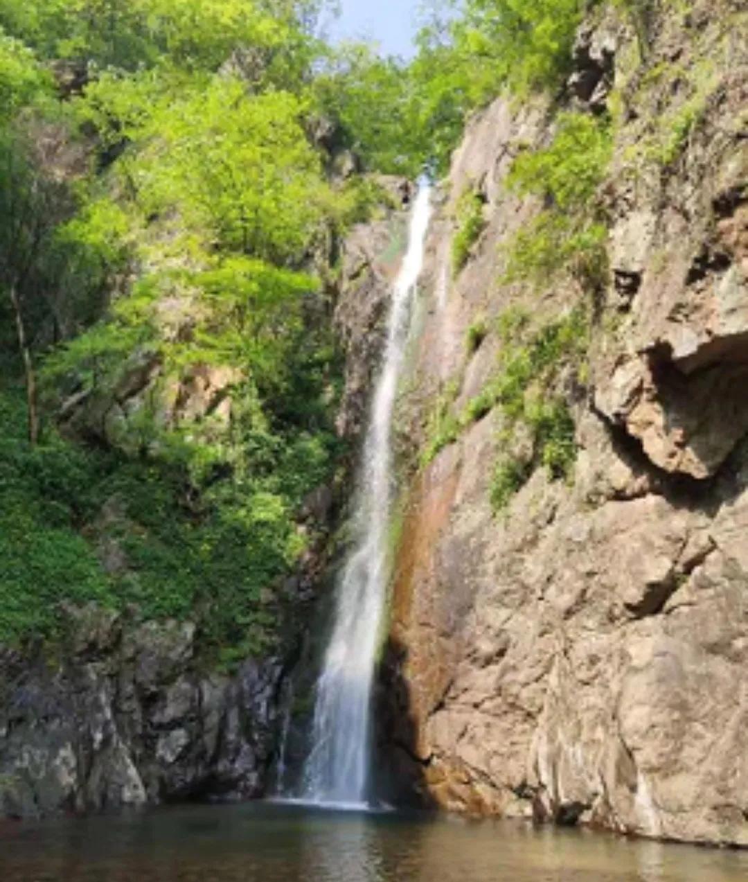 Dalongjing Waterfall in Tongcheng, hometown - iNEWS