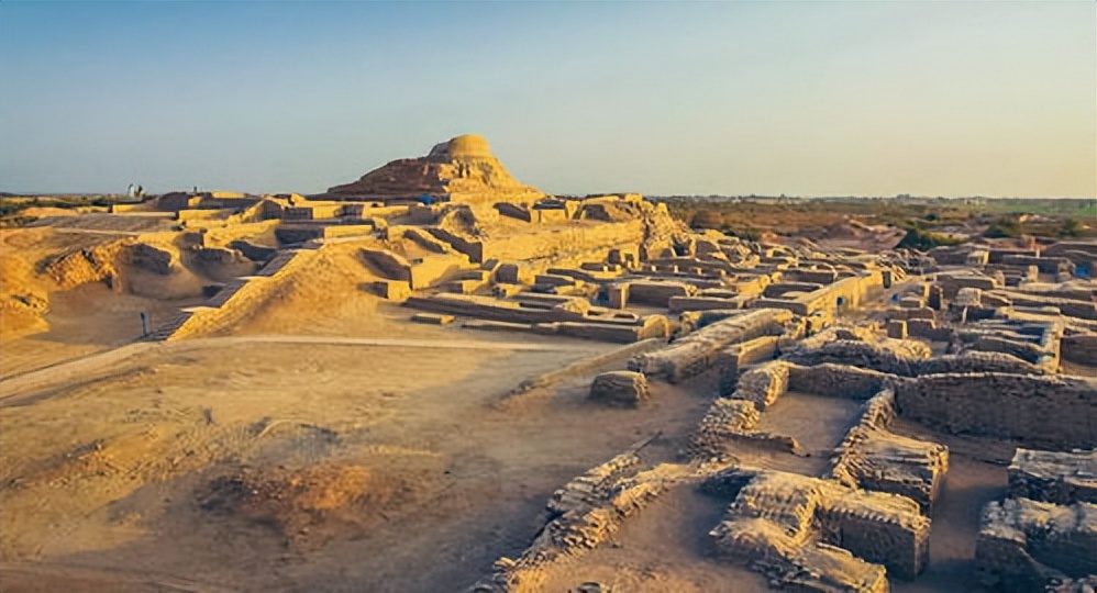 The ruins of the Harappan civilization are located in the northwestern ...